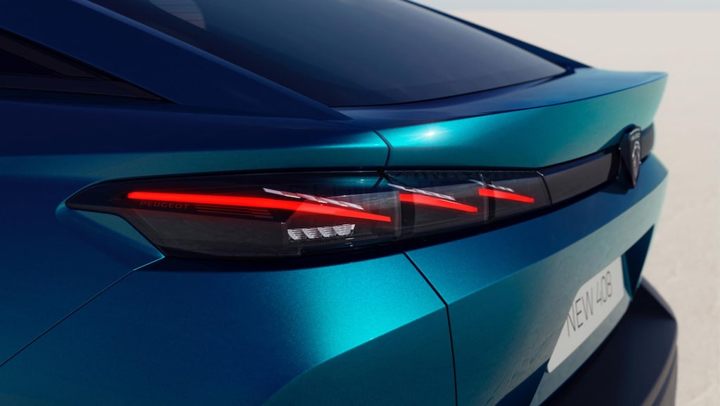 Peugeot 408 : berline